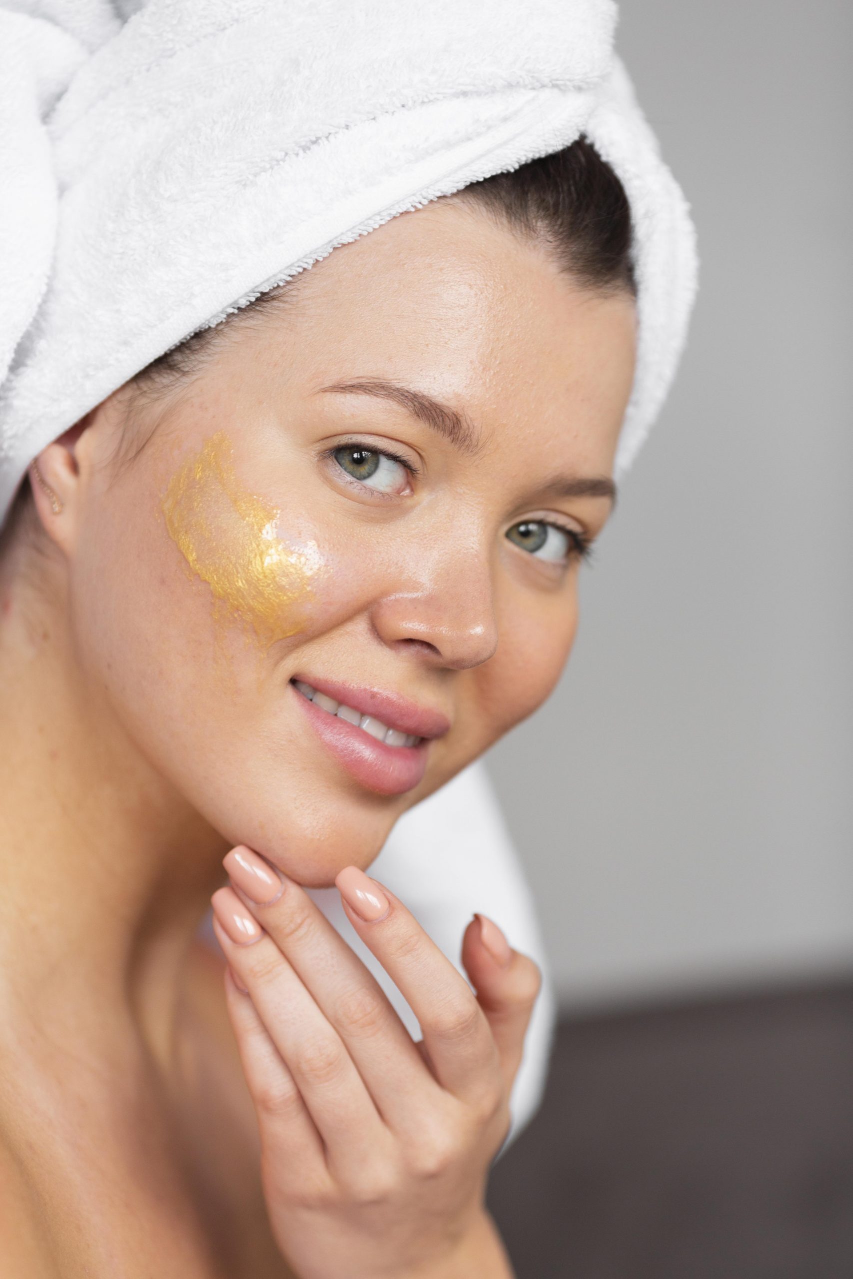 Les avantages incroyables du baume au miel pour la peau et le visage ...